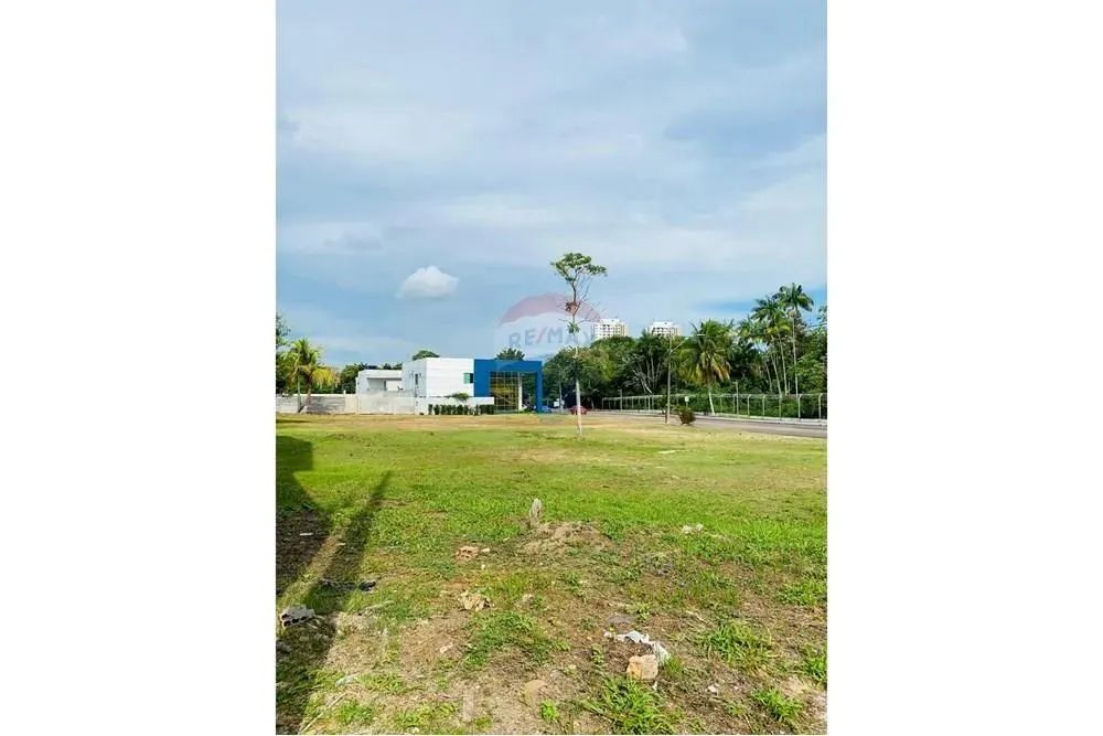 Lote no Residencial Ponta Negra 2 - 1.054 m2 Lote de esquina - Terrenos ...