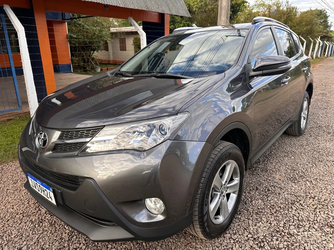 TOYOTA RAV4 2015 Usados e Novos