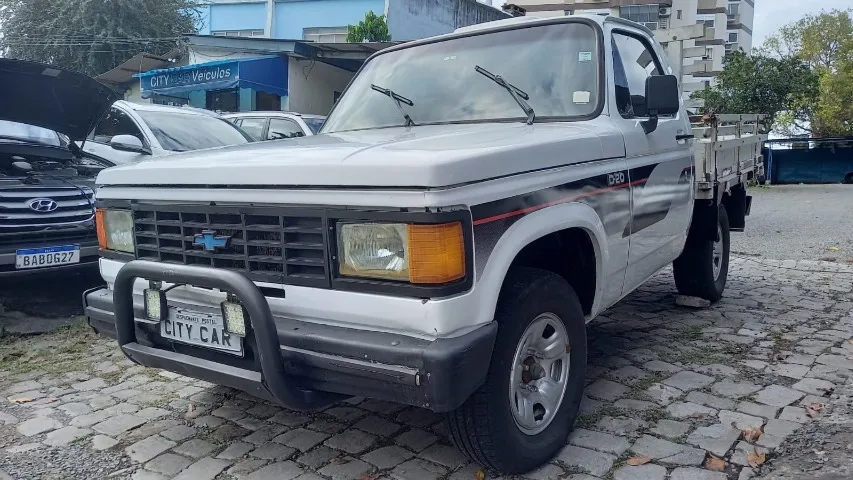 CHEVROLET D-20 Usados e Novos no RS