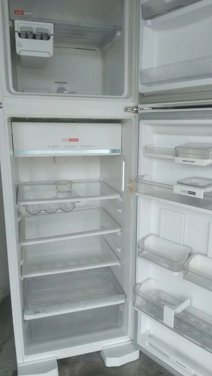 Geladeira Brastemp FROS FREE semi nova - Geladeiras e Freezers - Vila ...