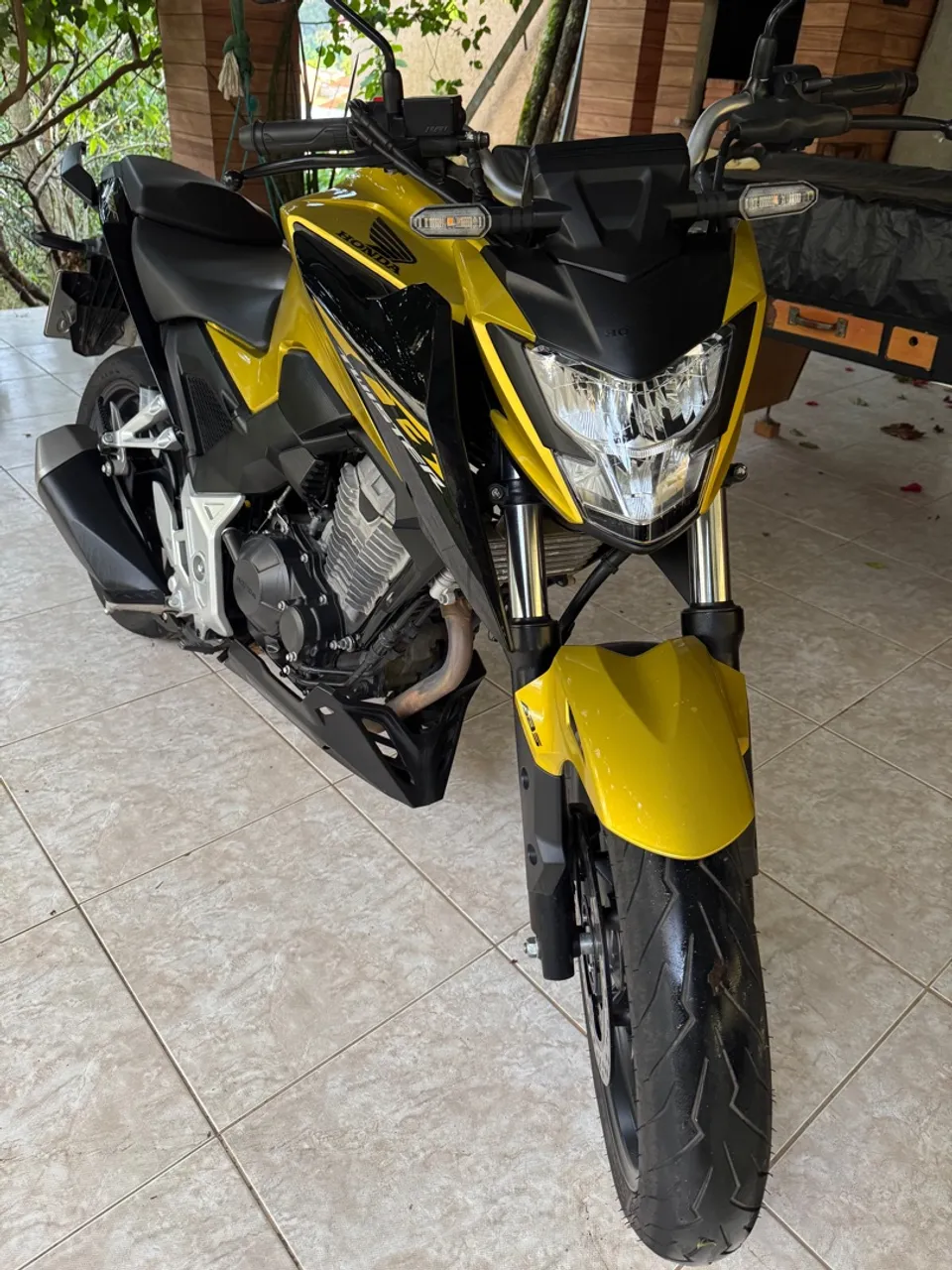 Motos HONDA CB 300F TWISTER FLEX no Brasil