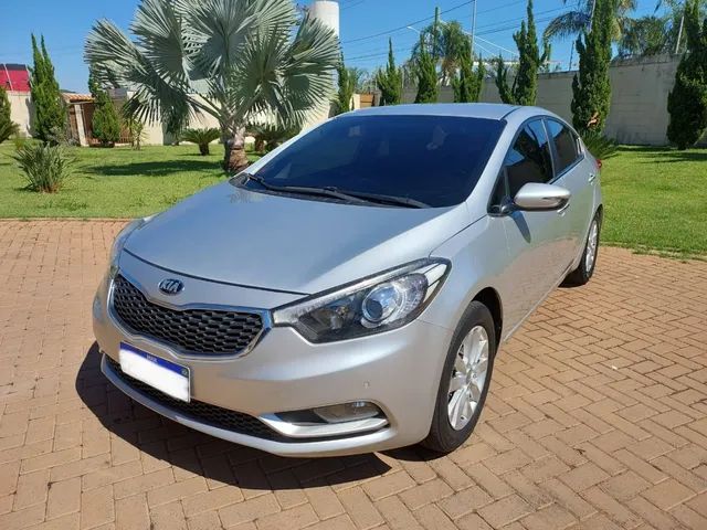 KIA MOTORS CERATO 2014 Usados e Novos