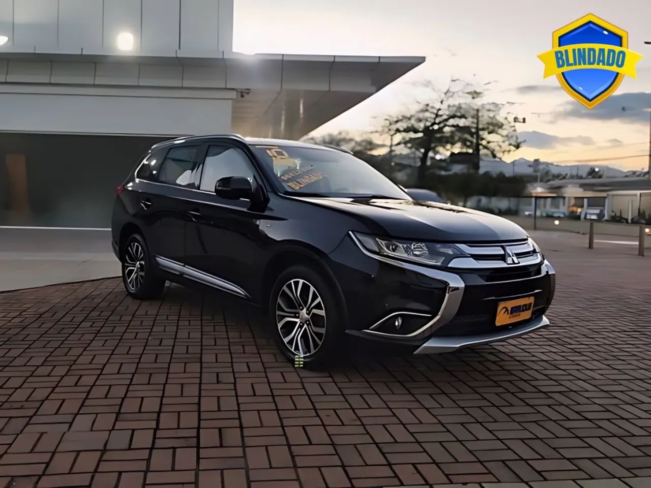 MITSUBISHI OUTLANDER 2018 Usados e Novos