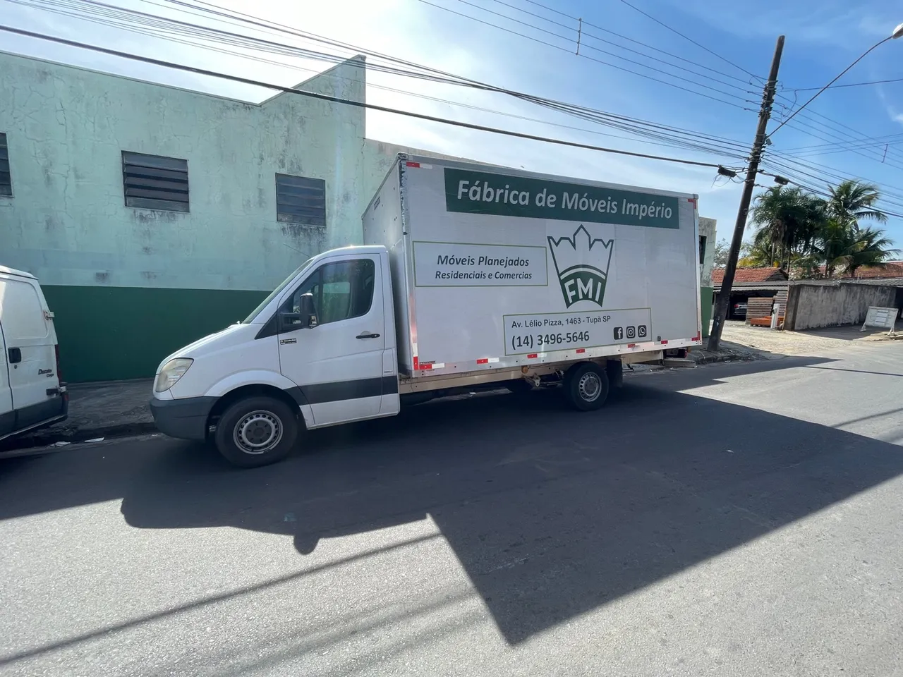 "carros com bau" no Brasil