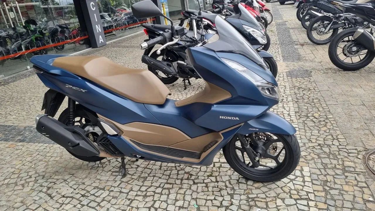 HONDA PCX 160 DLX 2023 - 1361955122 | OLX
