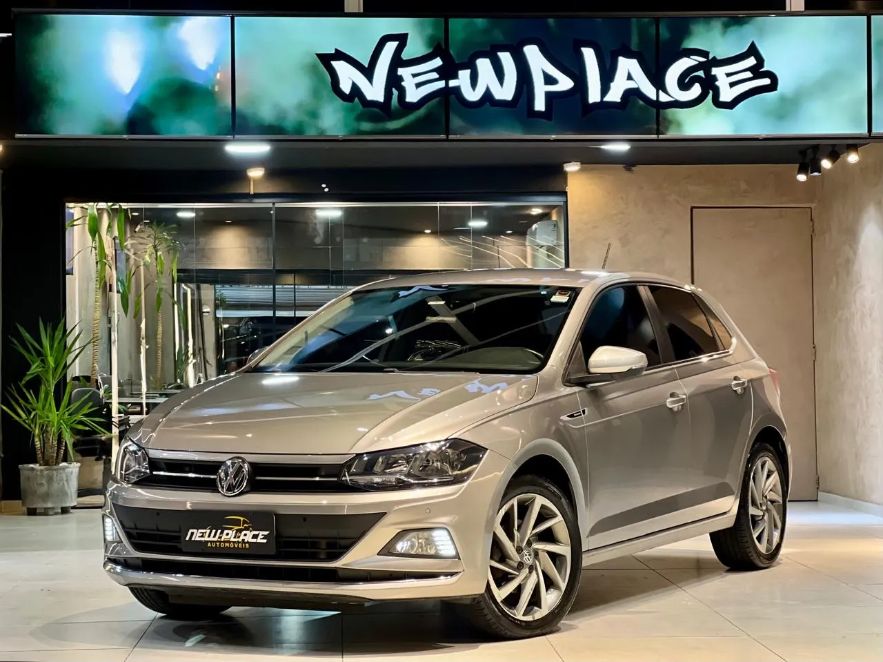 Volkswagen Polo HIGHLINE 200 TSI 1.0 FLEX 12V AUT. Usados e Novos