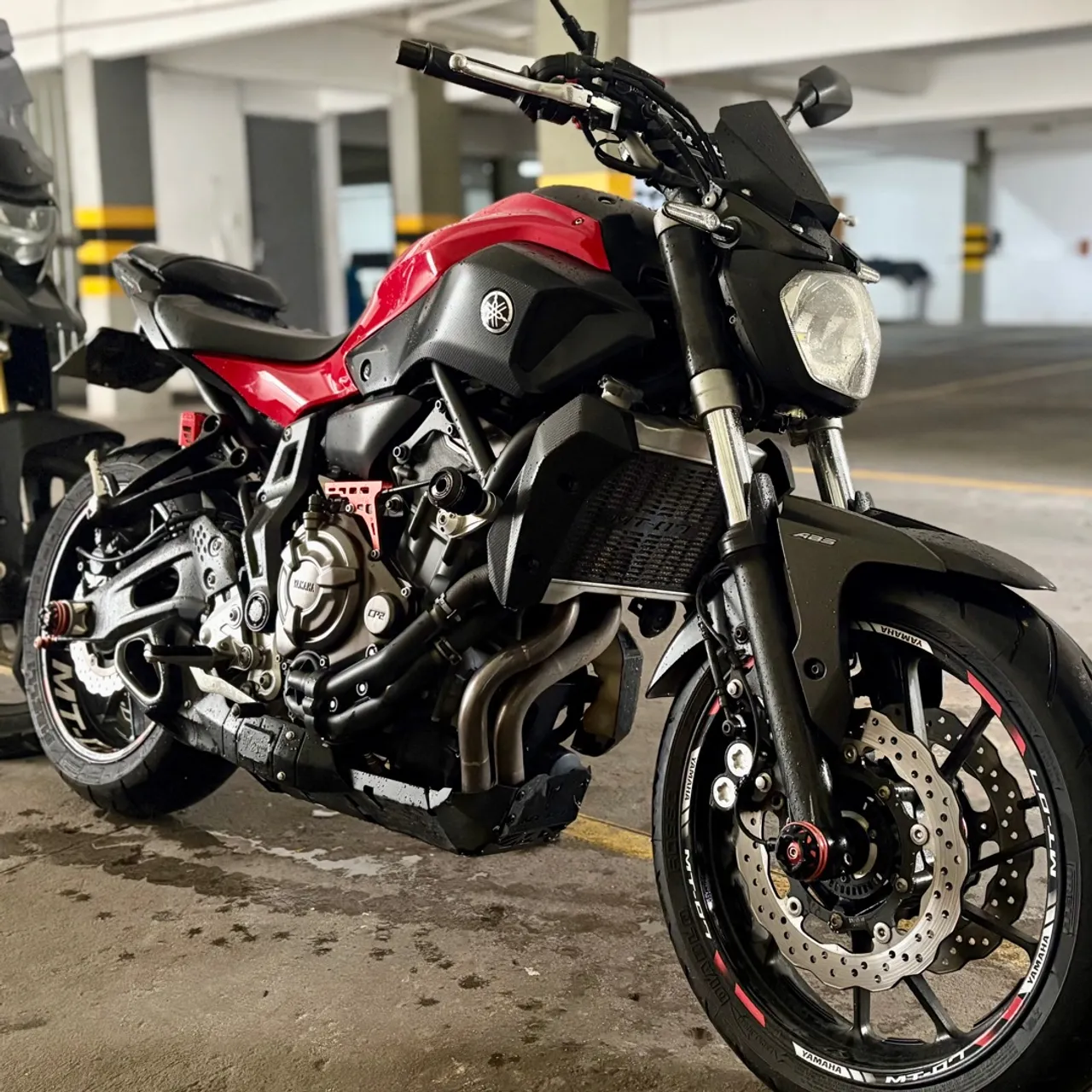 Motos YAMAHA MT-07/MT-07 2016 no Brasil
