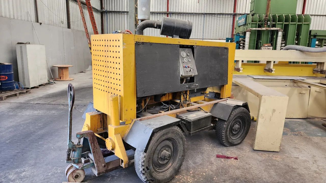 Gerador diesel móvel 66 KVA 380 volts trifásico - Outros itens para ...