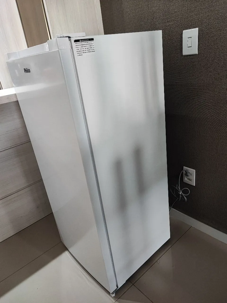 "freezer-pequeno" - Geladeiras e Freezers no Brasil