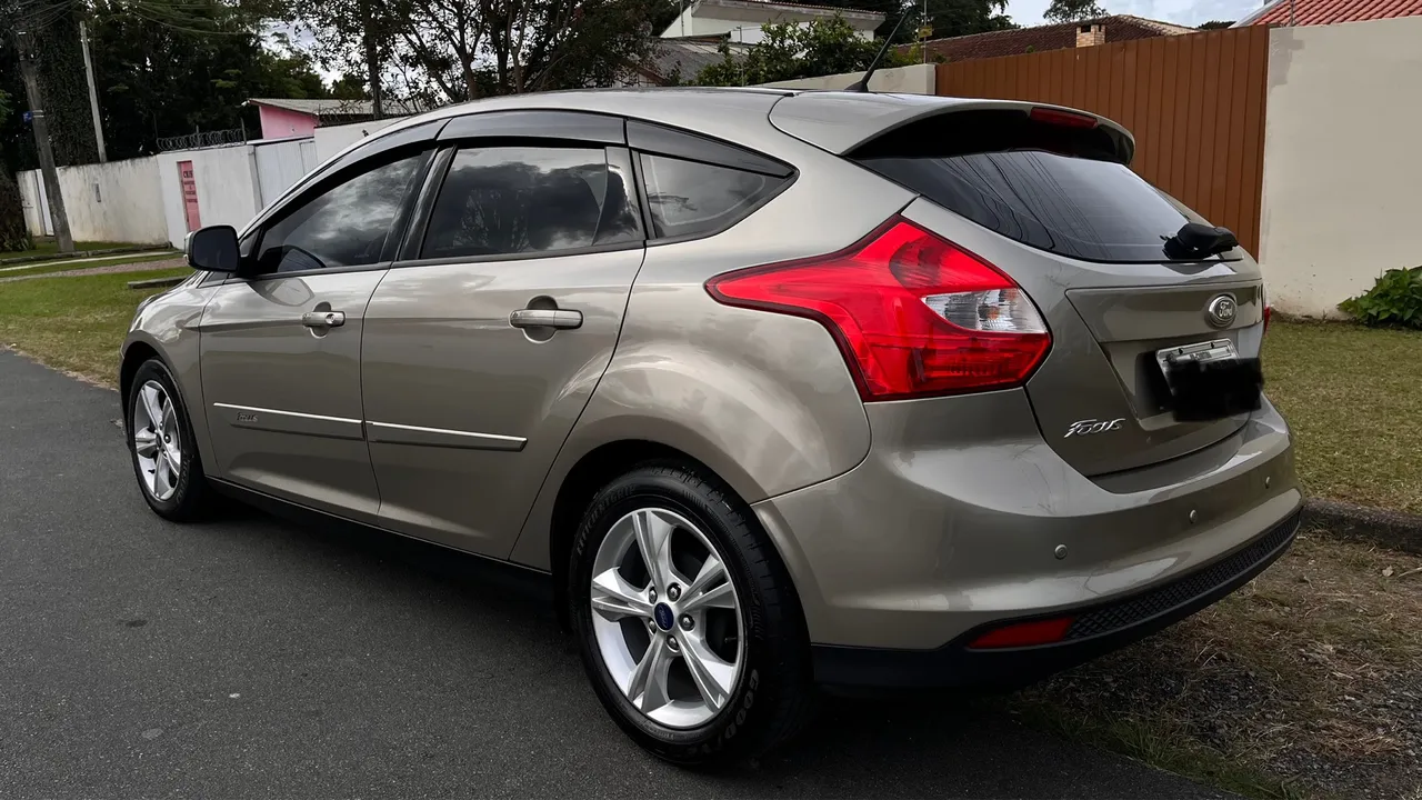 FORD FOCUS 2015 Usados e Novos