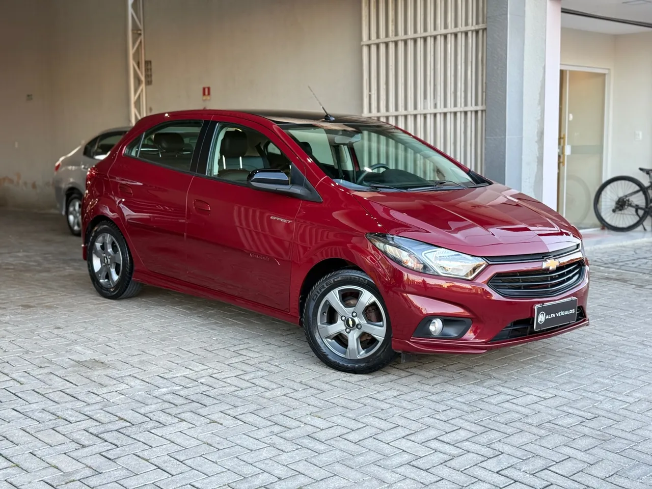 CHEVROLET ONIX 2018 Usados e Novos