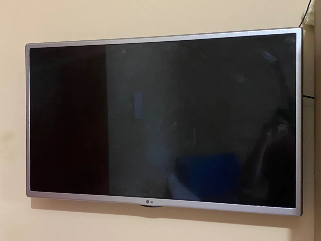 Smart TV LG 32 Polegadas, funcionando perfeitamente, Wi-Fi somente via ...