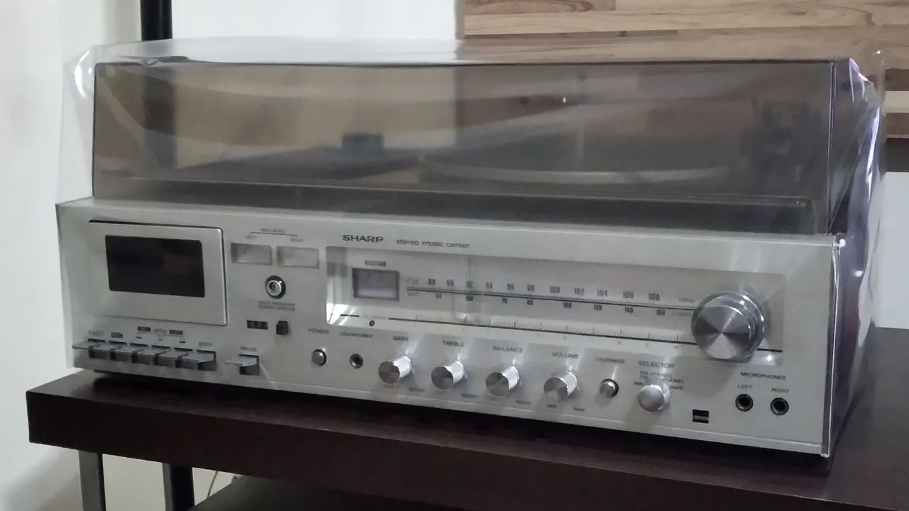 "toca disco sharp" no Brasil