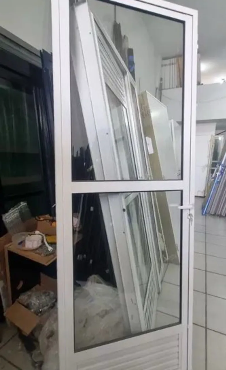 "porta de aluminio com vidro" - Portas e Janelas no Brasil