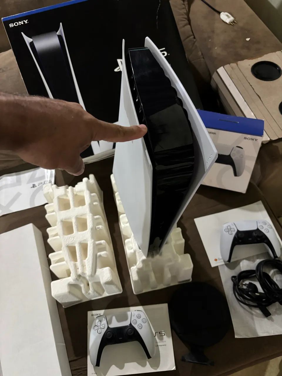 PS5 DIGITAL NOVINHO 2 CONTROLES + FORTNITE + COD + FALL GUYS - Consoles ...