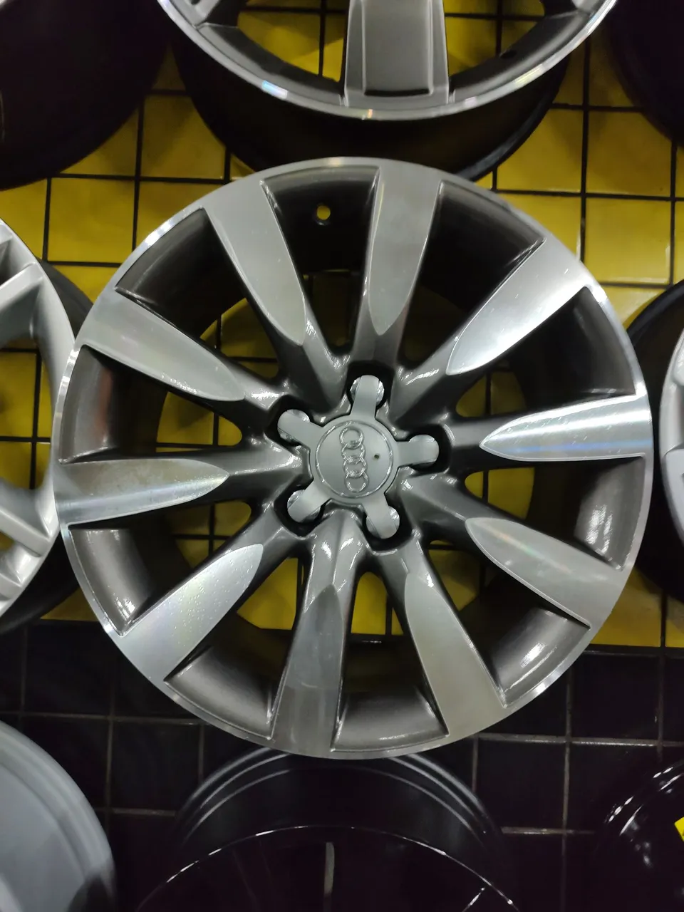 "rodas audi a4" - Peças para carros, vans e utilitários no Brasil