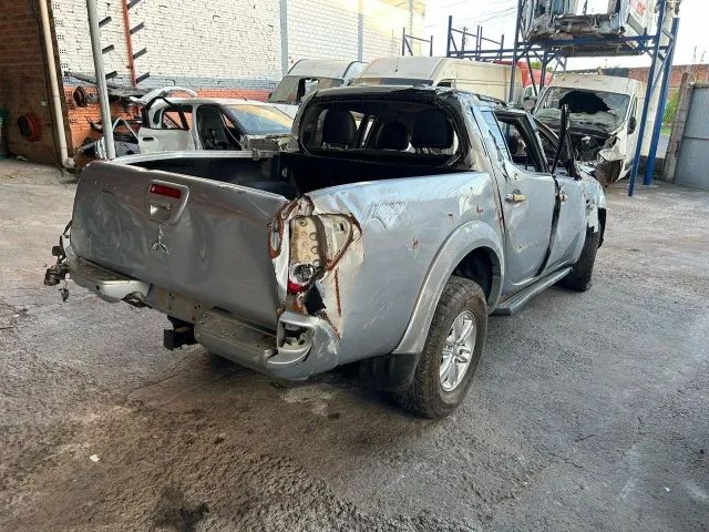 L200 TRITON 2015 3.2 DIESEL AUTOMATICA 4X4 Potencia 180CVS KM 184635 ...