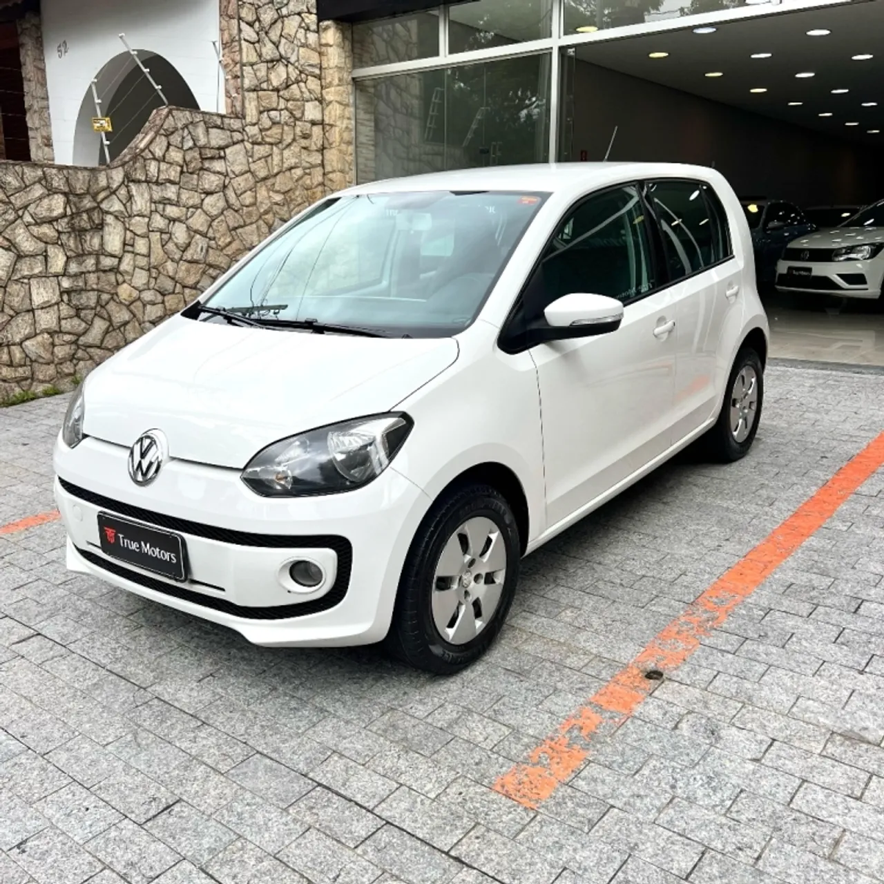 VOLKSWAGEN UP! MOVE 1.0 TOTAL FLEX 12V 5P Usados e Novos - Jundiaí, SP