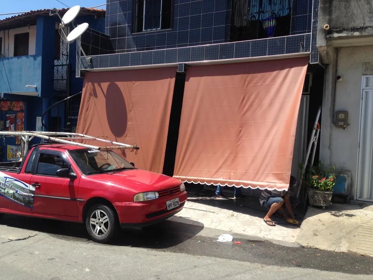 Toldo retrátil e mola Cortina - Serviços - Henrique Jorge, Fortaleza ...