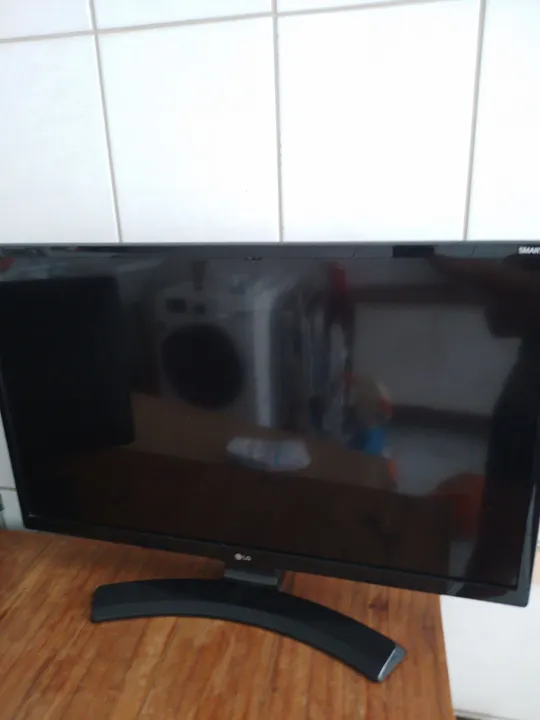 "smart tv 28 polegadas" - TVs no Brasil