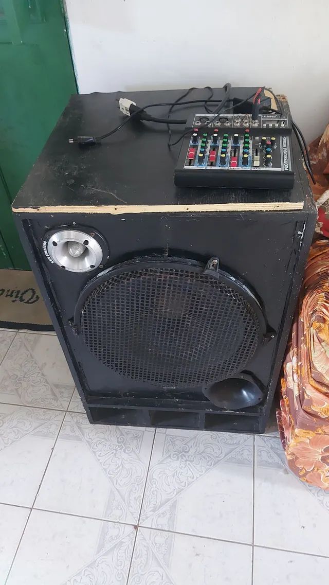 "caixas de som de 18" no Brasil