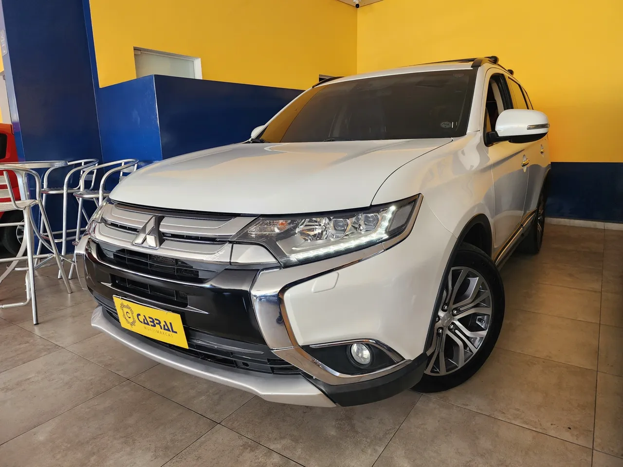 MITSUBISHI OUTLANDER 2016 Usados e Novos