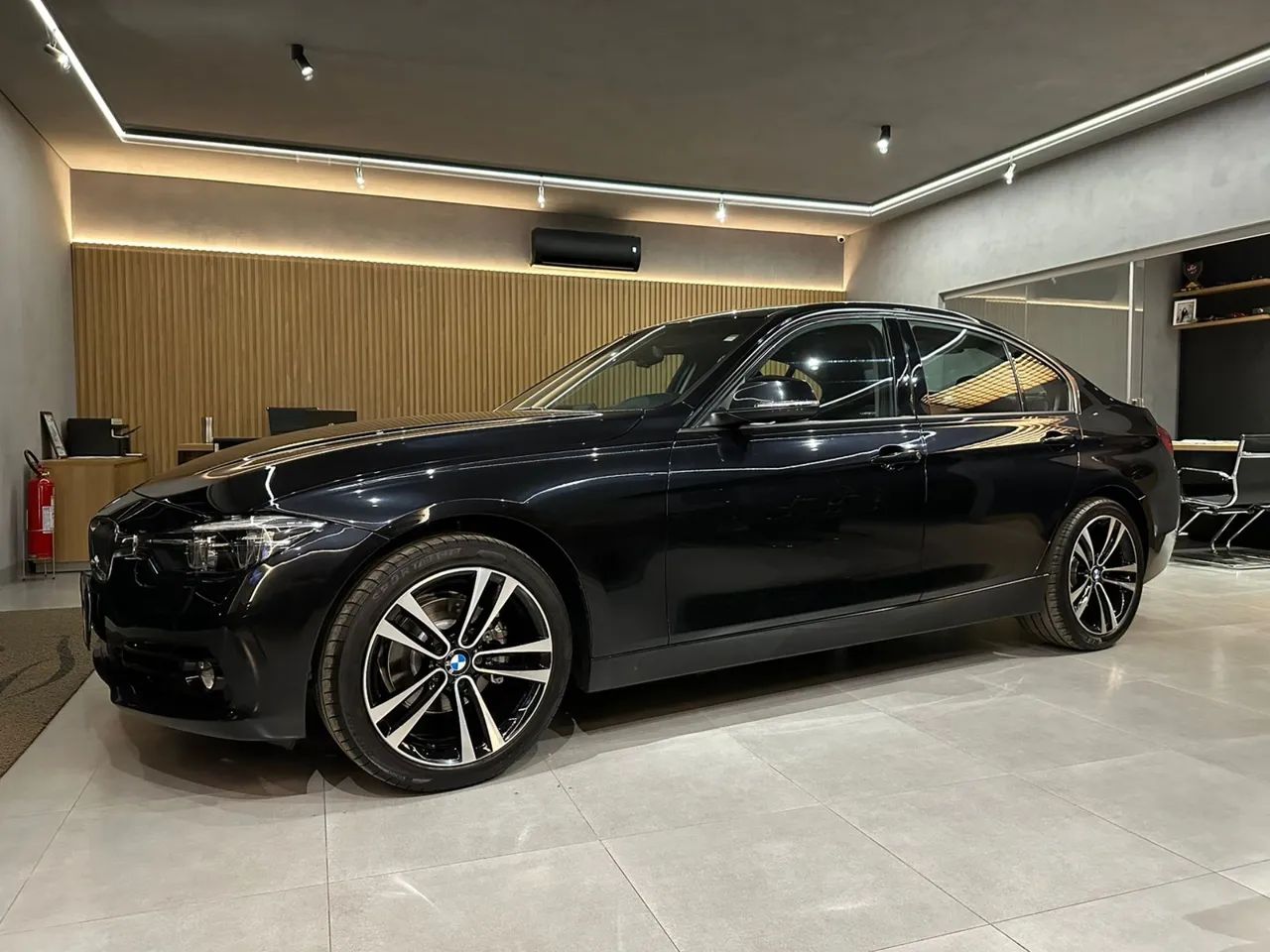 BMW 320I 2018 Usados e Novos