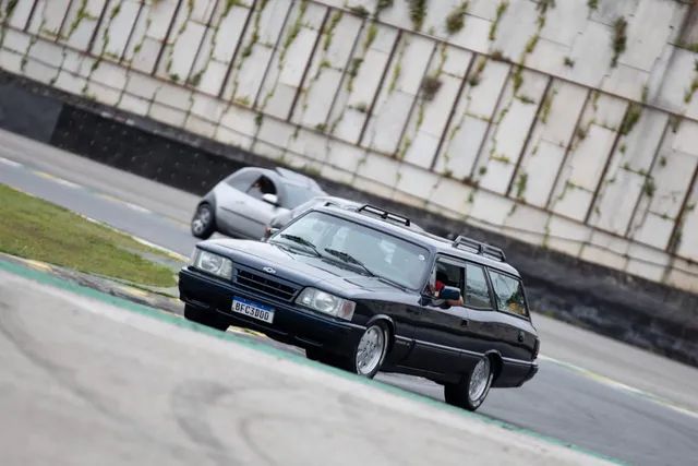 "caravan 91" no Brasil