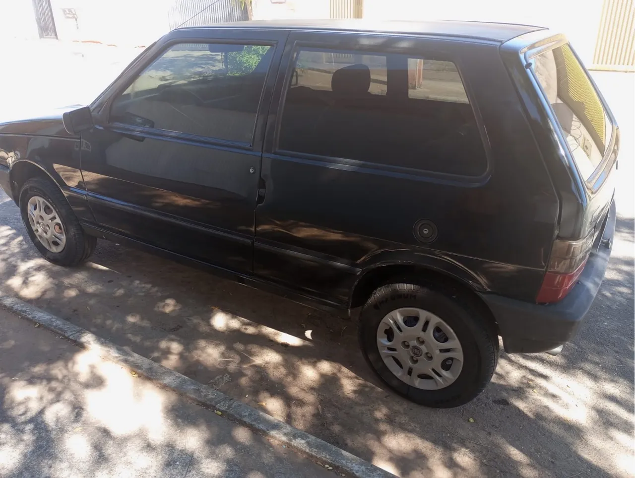 FIAT UNO 2000 Usados e Novos