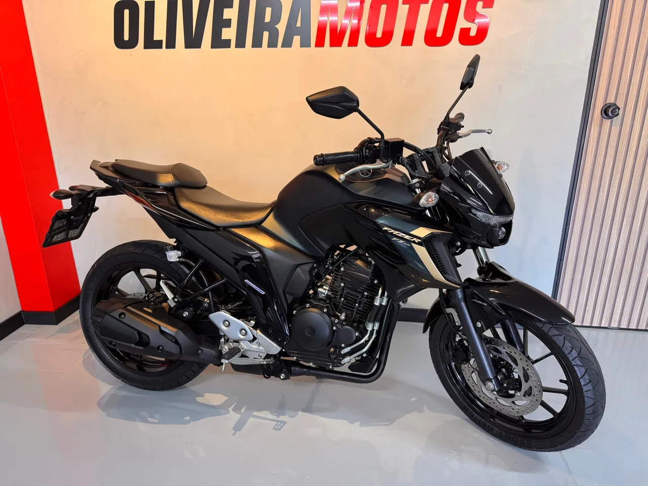 Motos YAMAHA FZ25 2024 no Brasil