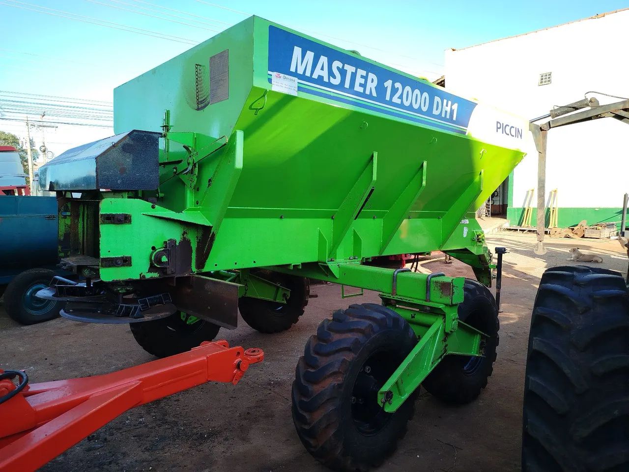 Distribuidora adubo e calcário, Piccin Master 12000 DH1, Hidráulica, Ano 2020 - Tratores e ...