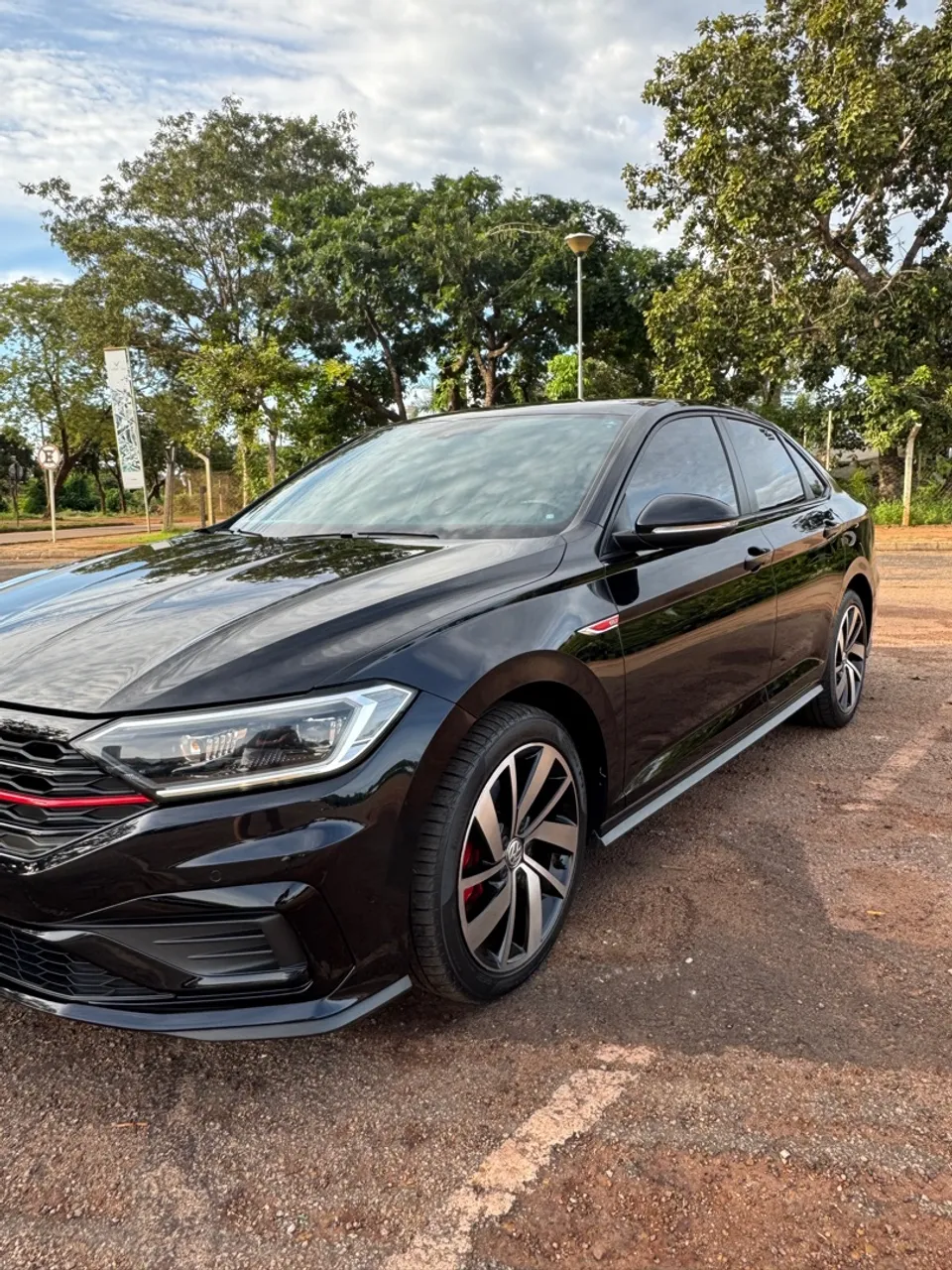 VOLKSWAGEN JETTA GLI 350 TSI 2.0 16V 4P AUT. Usados e Novos