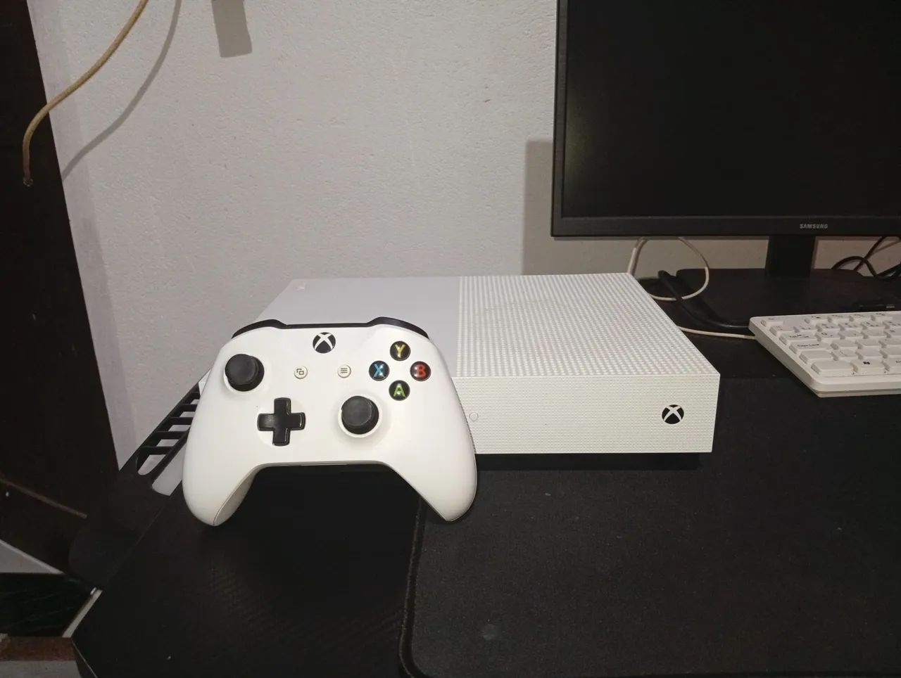 Xbox One S - Consoles de Vídeo Game - Parauapebas 1457346896 | OLX