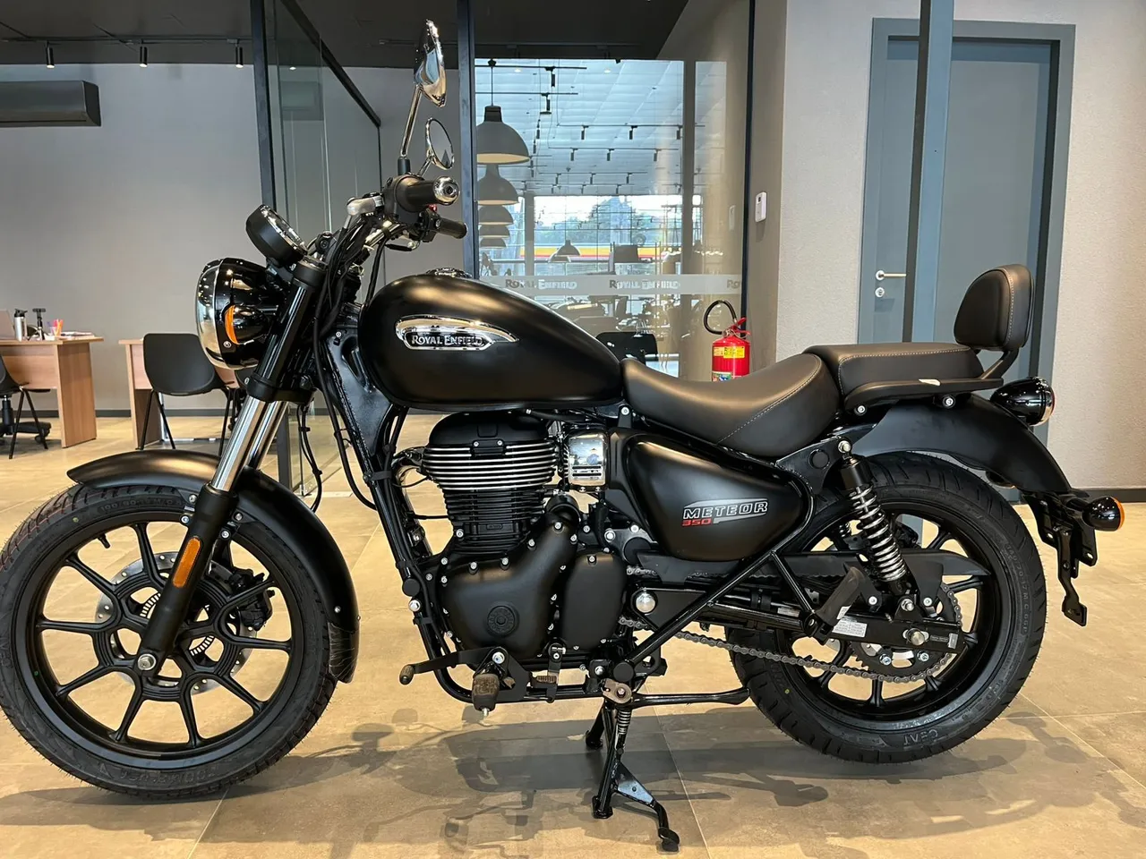 Motos ROYAL ENFIELD METEOR no Brasil