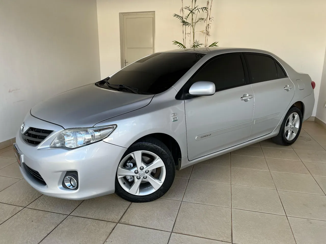 TOYOTA COROLLA 2014 Usados e Novos