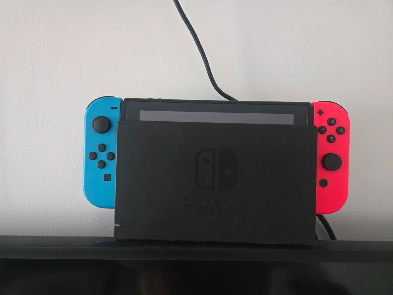 Nintendo switch V2 128gb desbloqueado aceito trocas - Consoles de Vídeo ...