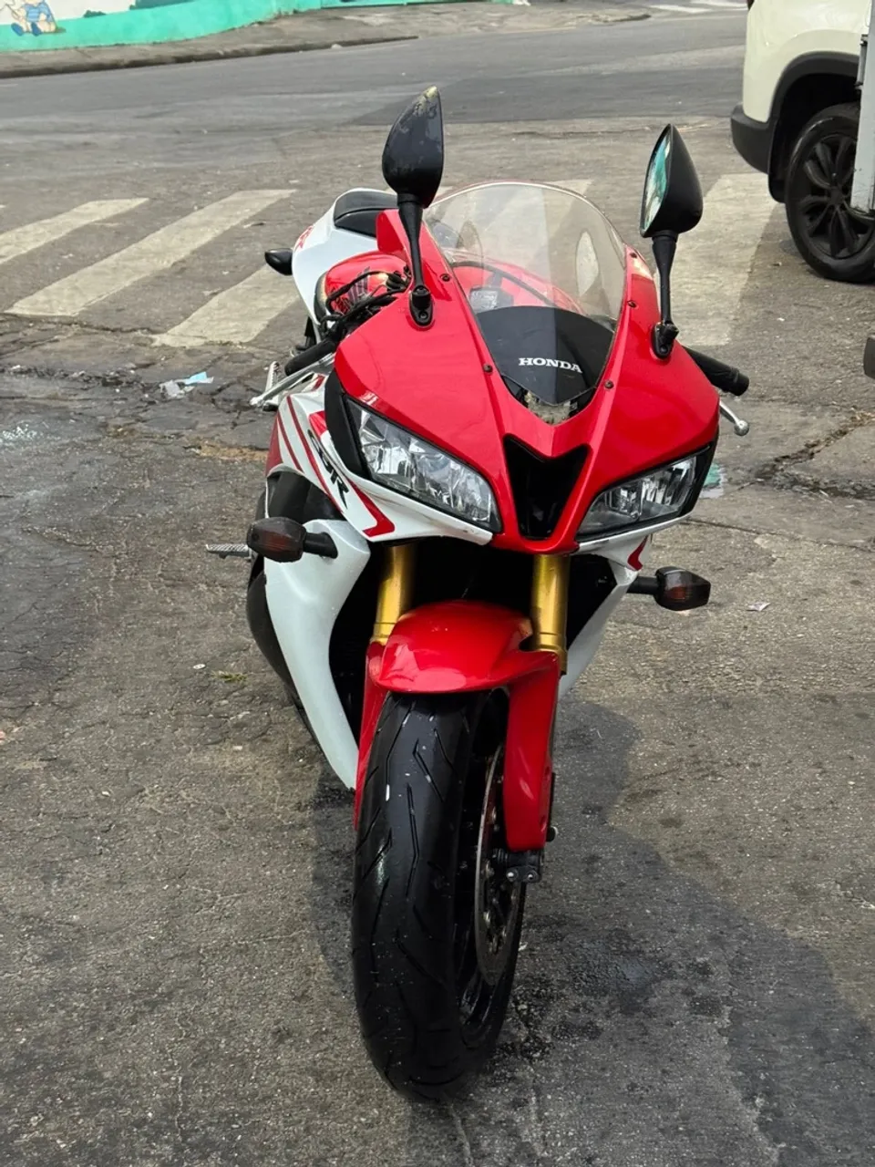 Motos HONDA CBR 600 RR no Brasil