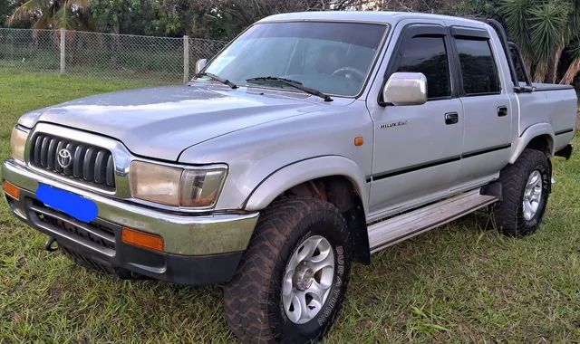 "toyota hilux 2002" no Brasil