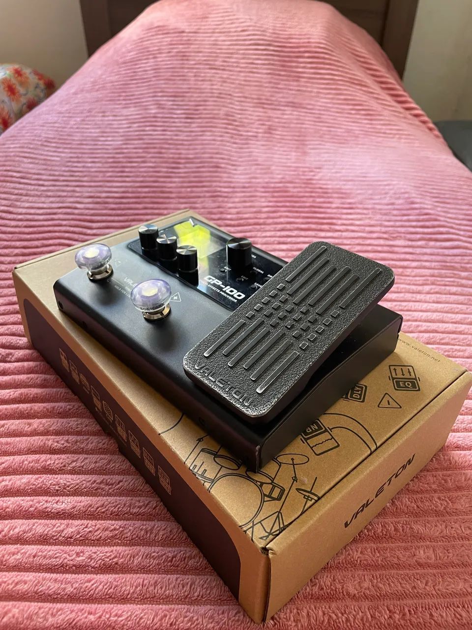 Pedaleira Valeton GP100 - Pouco Uso | Completa | Guitarra, Baixo e ...