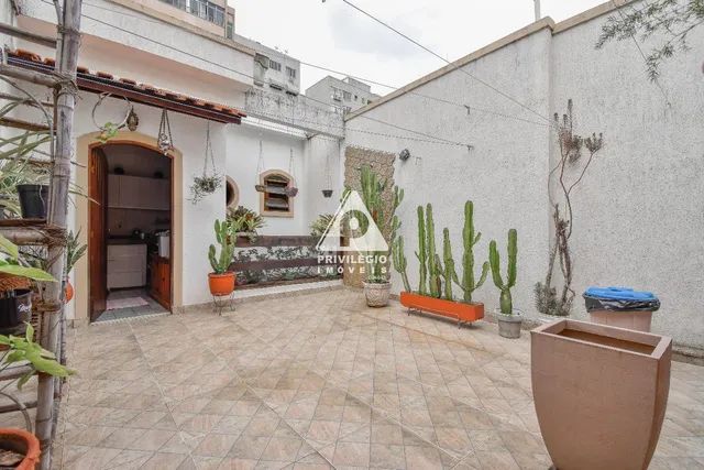 "casas de vila no catete" no Brasil