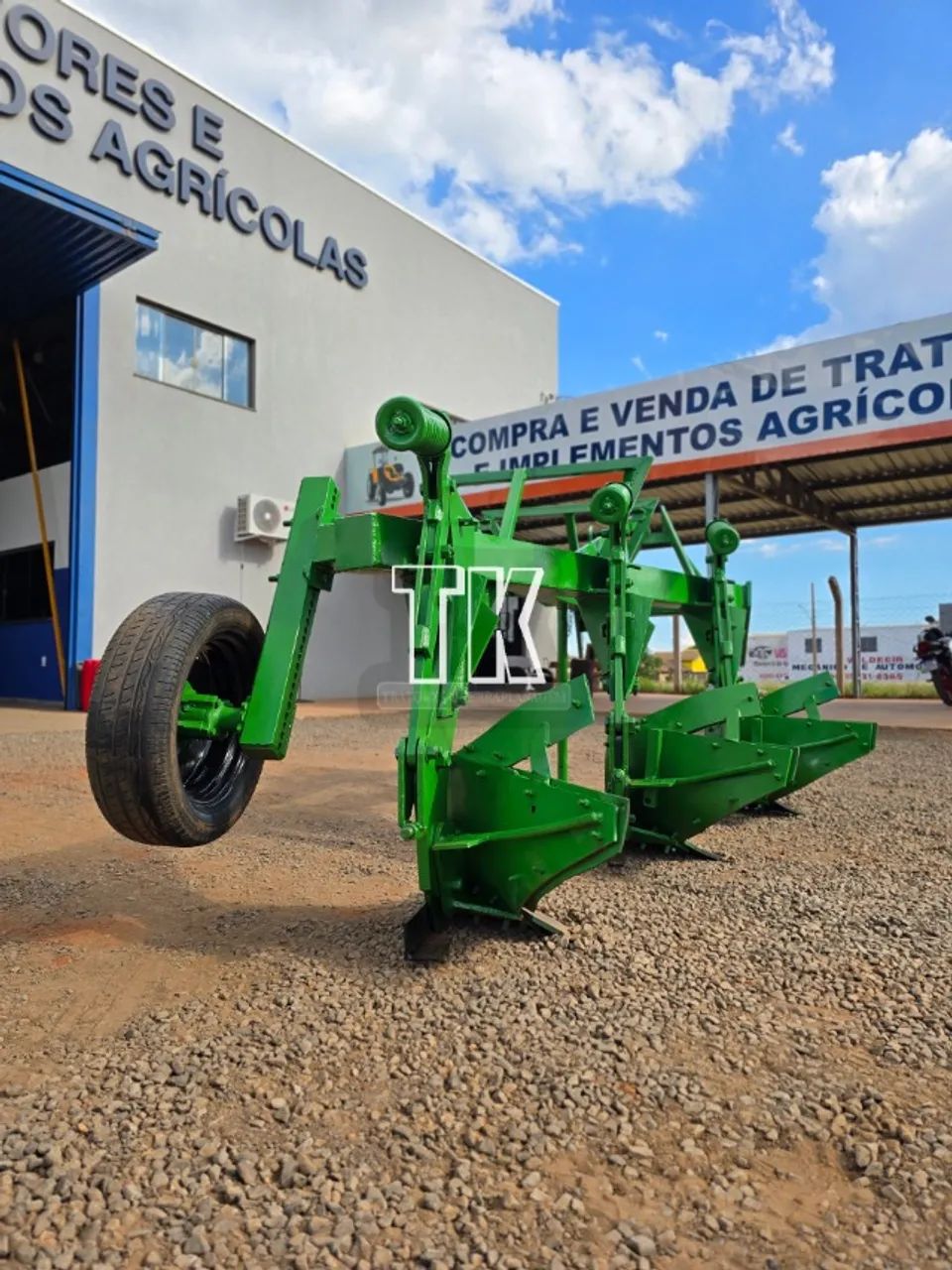 cod. 1380 ARADO DE AIVECA CANAVIERO 3 BICOS IKEDA - Tk Tratores Nova ...