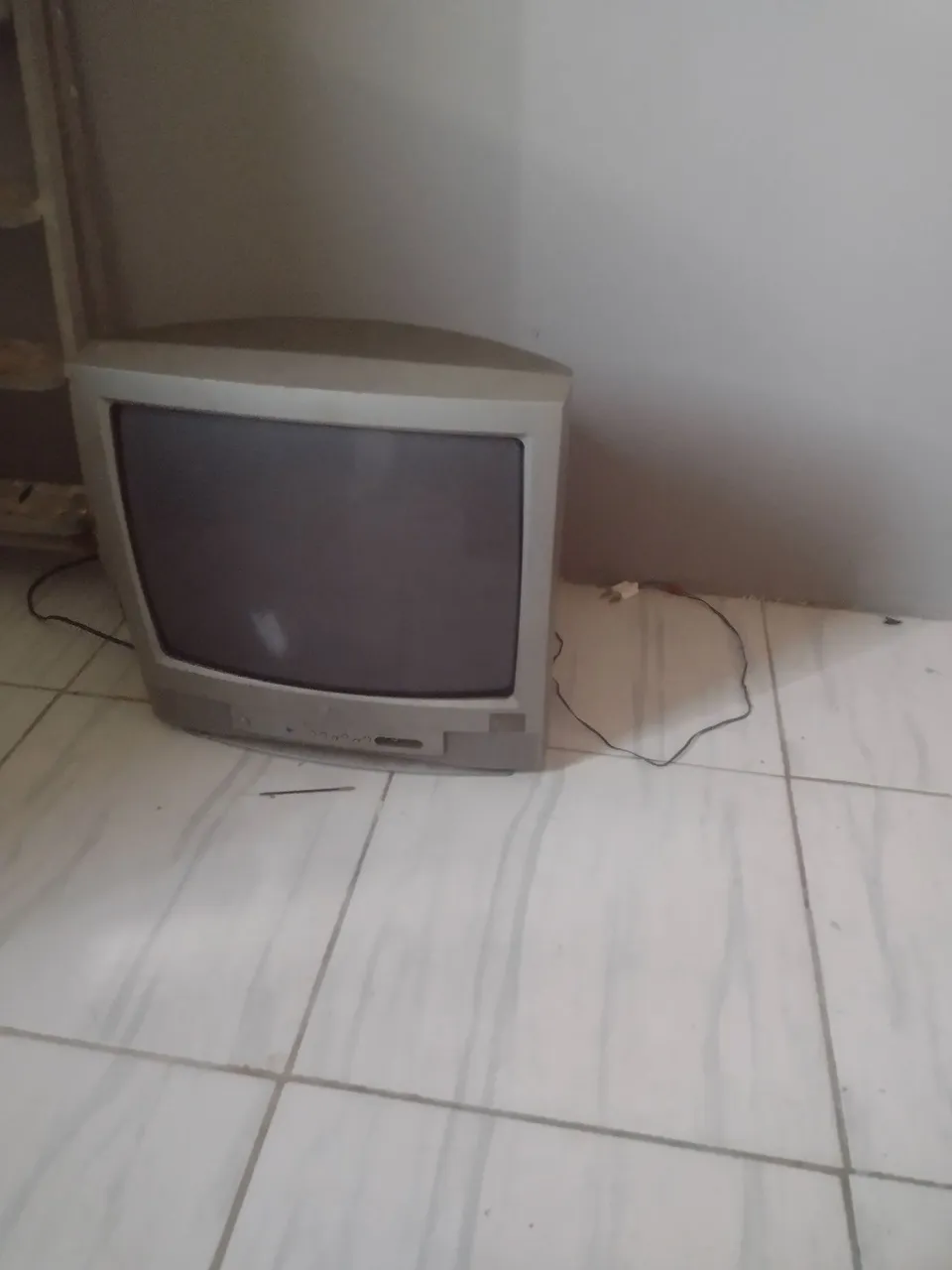 "tv lcd 20 polegadas" - TVs no Brasil