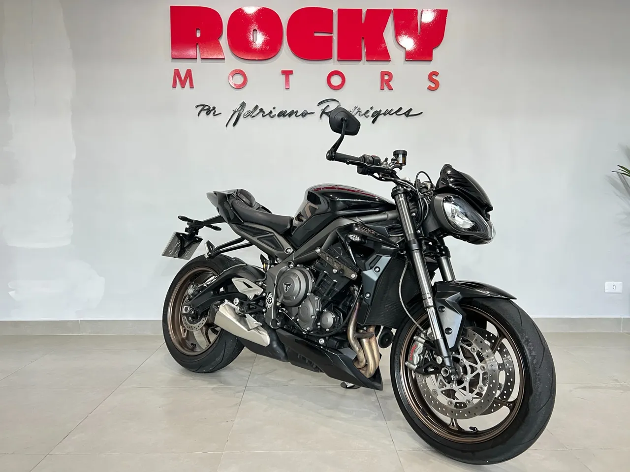 Motos Triumph Street Triple 765 RS no Brasil