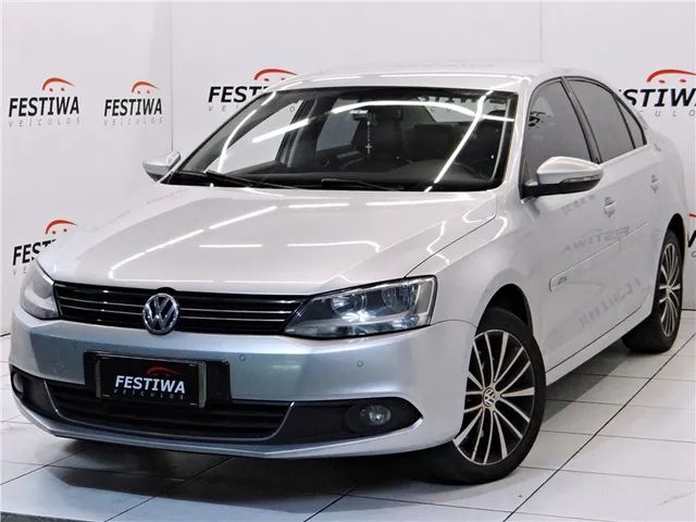VOLKSWAGEN JETTA 2013 Usados e Novos