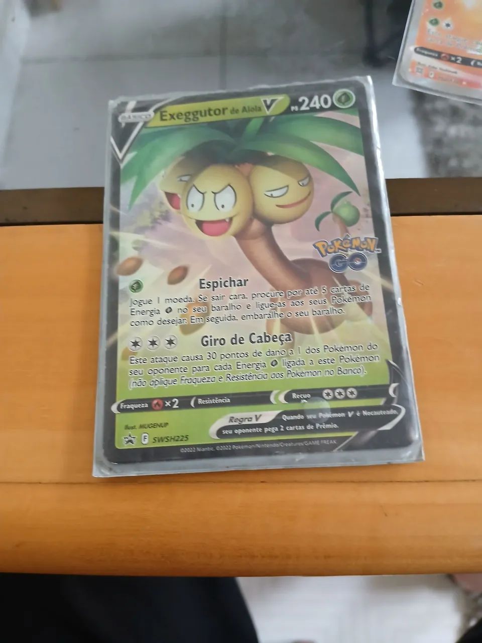 Carta Pokémon Exeggutor de Alola V - Colecionador - Equipamentos Para ...