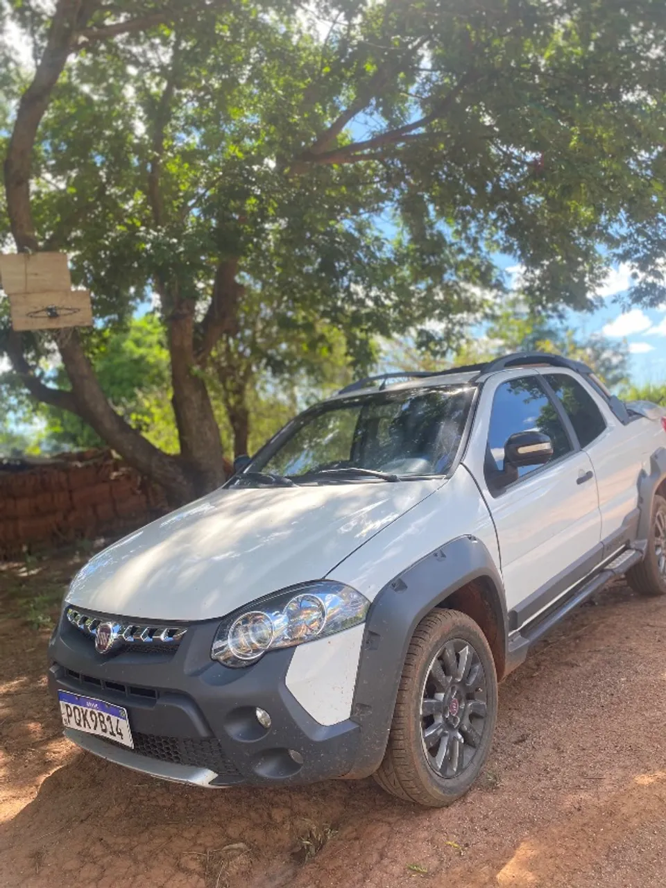 FIAT STRADA ADVENTURE EXT. 1.8 DUAL. FLEX CD Usados e Novos