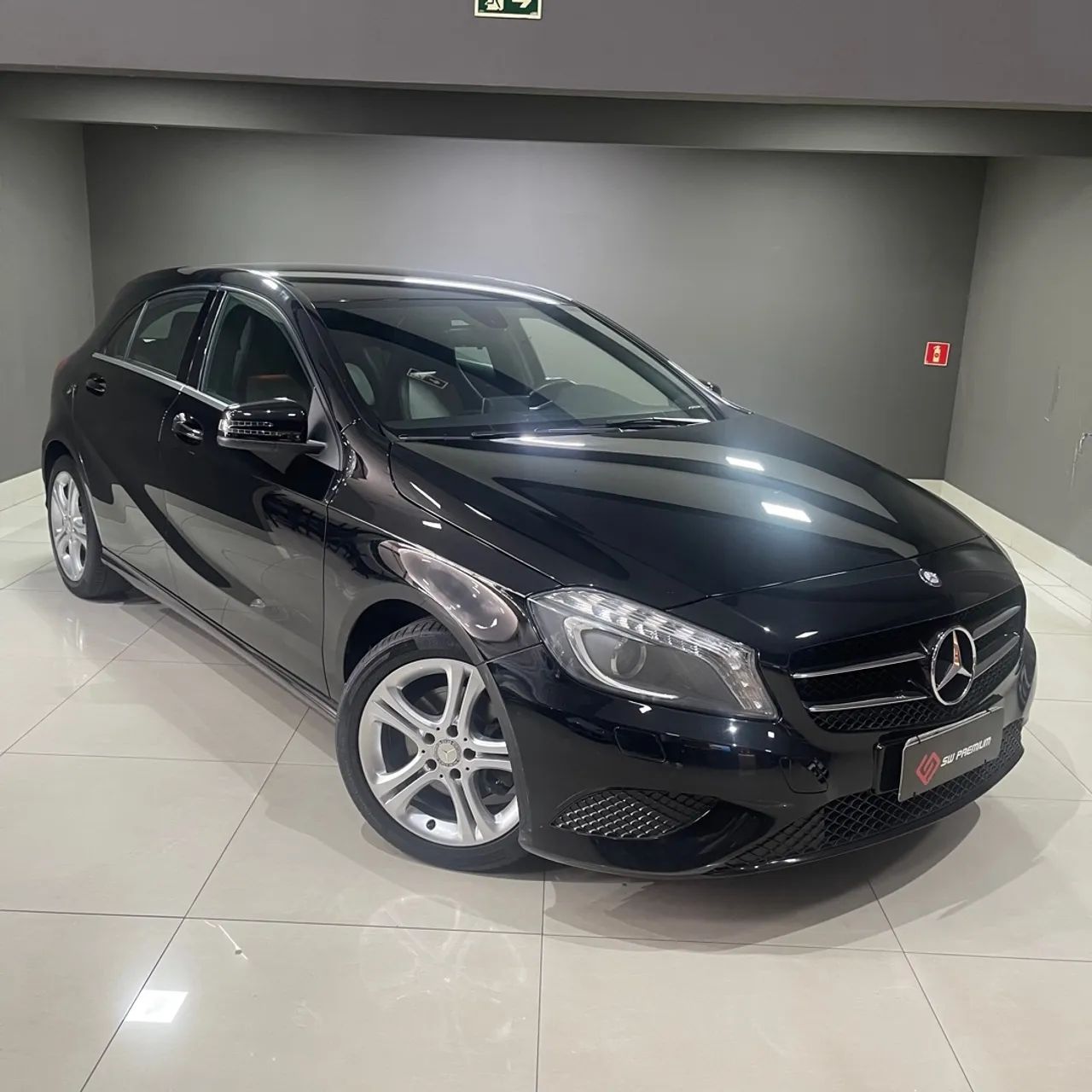 MERCEDES-BENZ A-200 2015 Usados e Novos