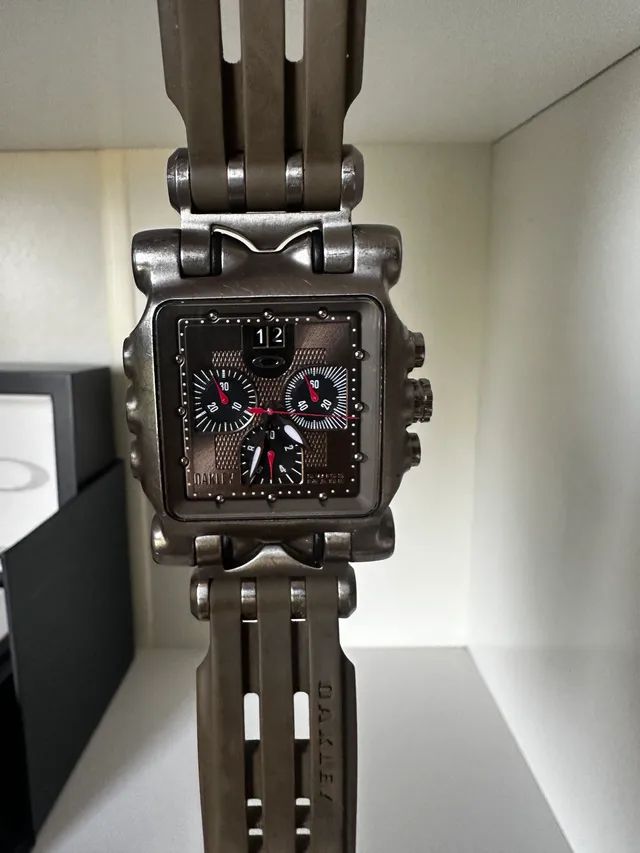 "oakley minute" no Brasil