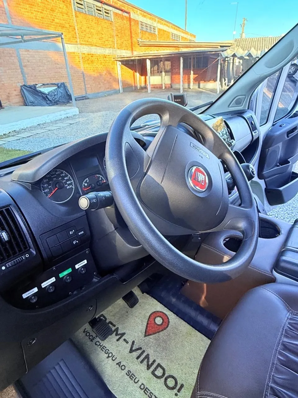 "carro van" - Carros Usados e Novos à venda