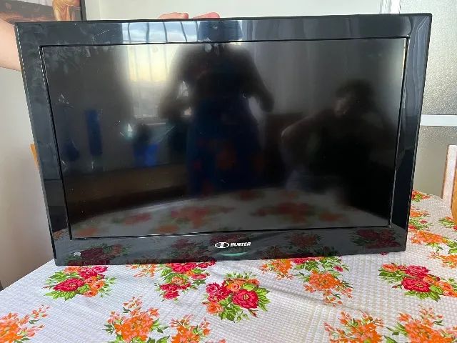 TV buster 32 polegadas, led, ótimo estado de conservação! - TVs ...